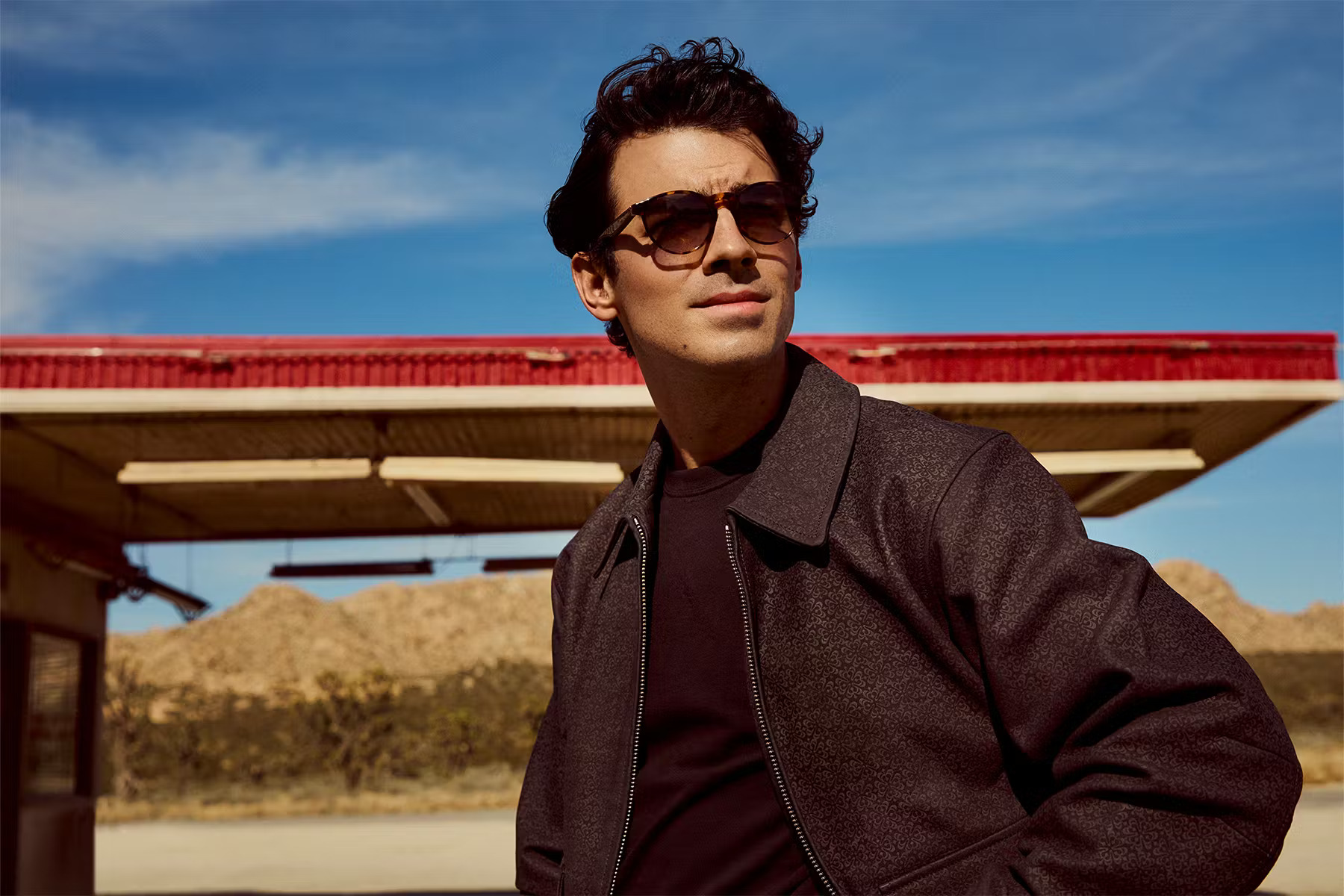 Scotch & Soda x Joe Jonas 携手描绘 FW24 型录